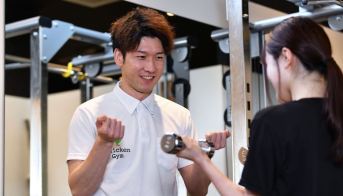 CHICKEN GYMの【パーソナルトレーナー】★正社員登用あり！★お客様からの「ありがとう」をあなたの手から！｜スポーツ求人なら「スポジョバ」